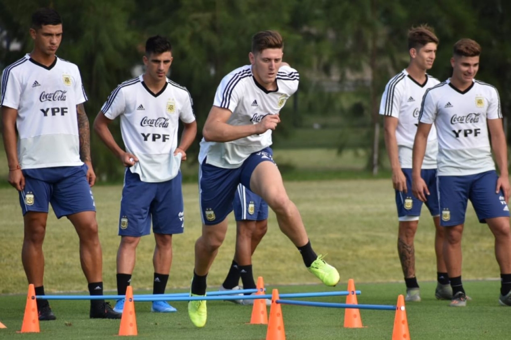 Adolfo Gaich no Fluminense: saiba salário, luvas, contrato e multa ...